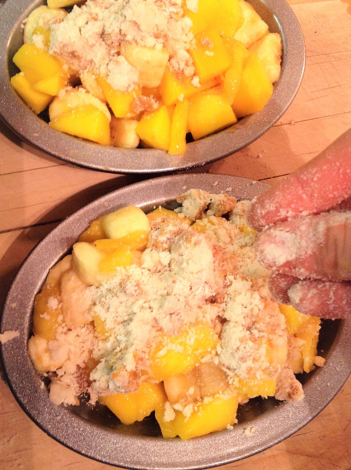 Plant-Based Coconut Mango Tropical Fruit Crumble : Plants-Rule